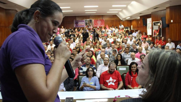 Kátia Maria é apresentada como “presidenta” do PT de Goiás - Jornal Opção