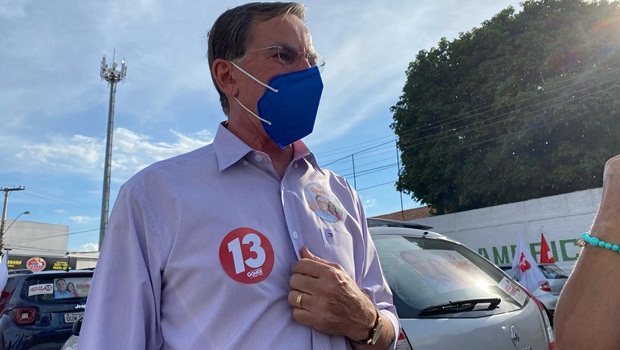 Gomide contesta petistas e garante que não vai sair do PT - Jornal Opção