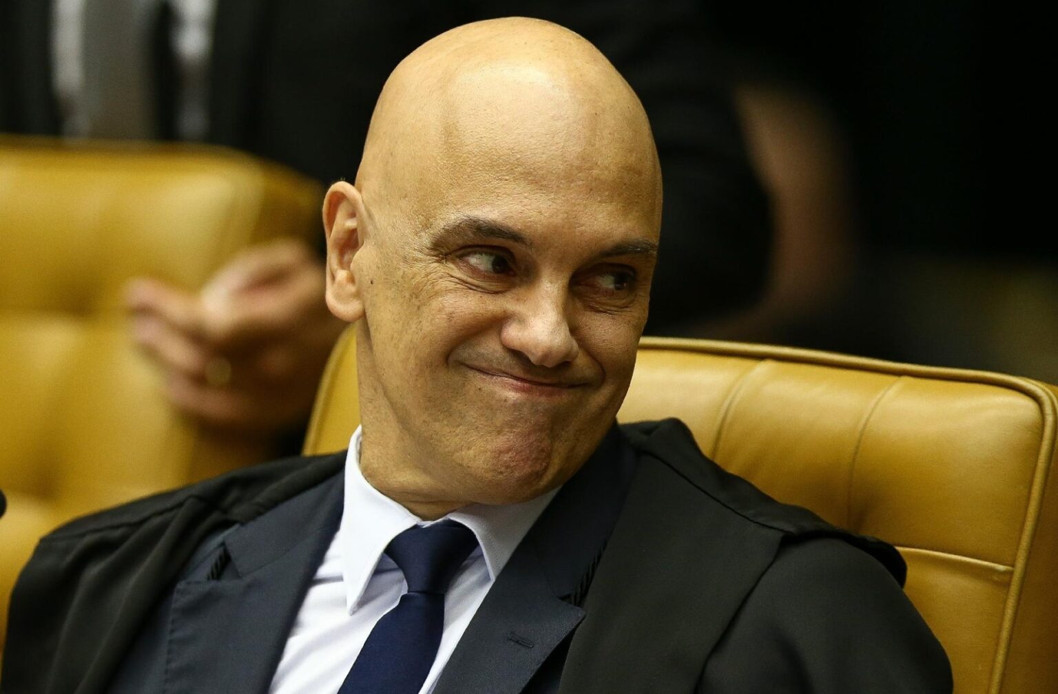 Revista ‘The Economist’ critica Moraes e alerta sobre concentração de ...